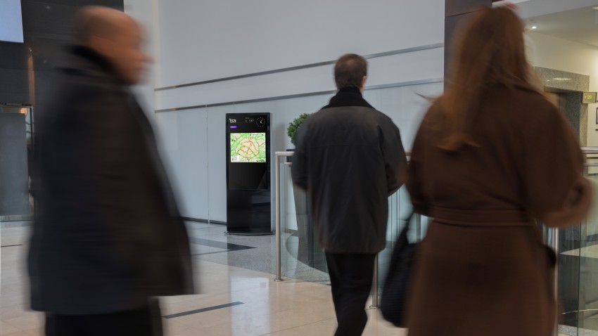 ECN poursuit son déploiement à La Défense avec de nouveaux écrans à la ...