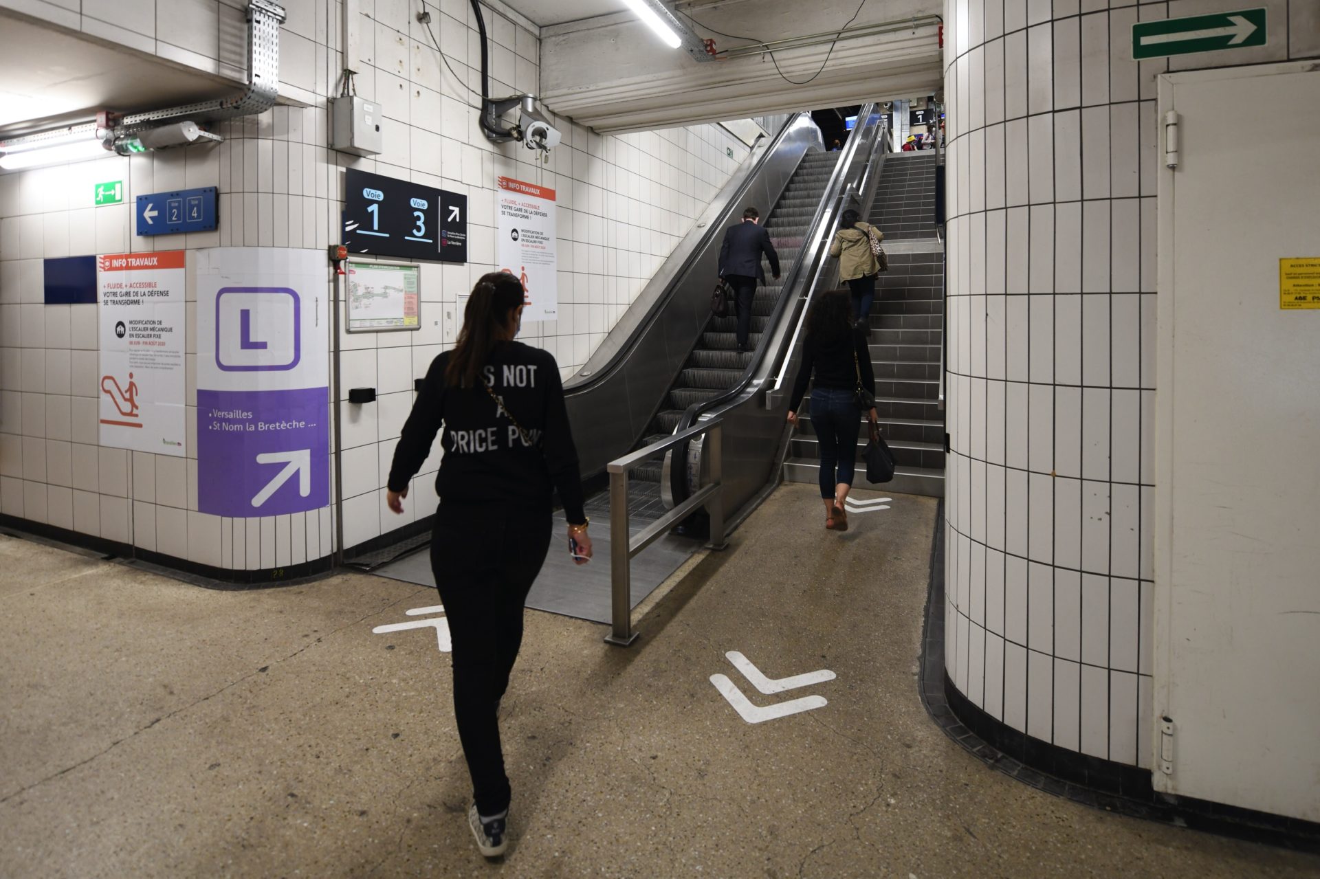 Réouverture et fermeture de ses accès, la gare Transilien de La Défense ...