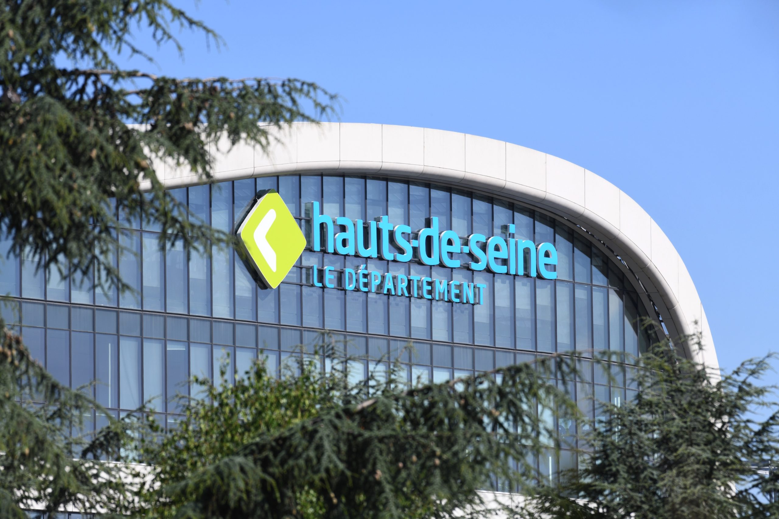 Le département des Hauts-de-Seine veut réduire ses émissions de gaz à ...