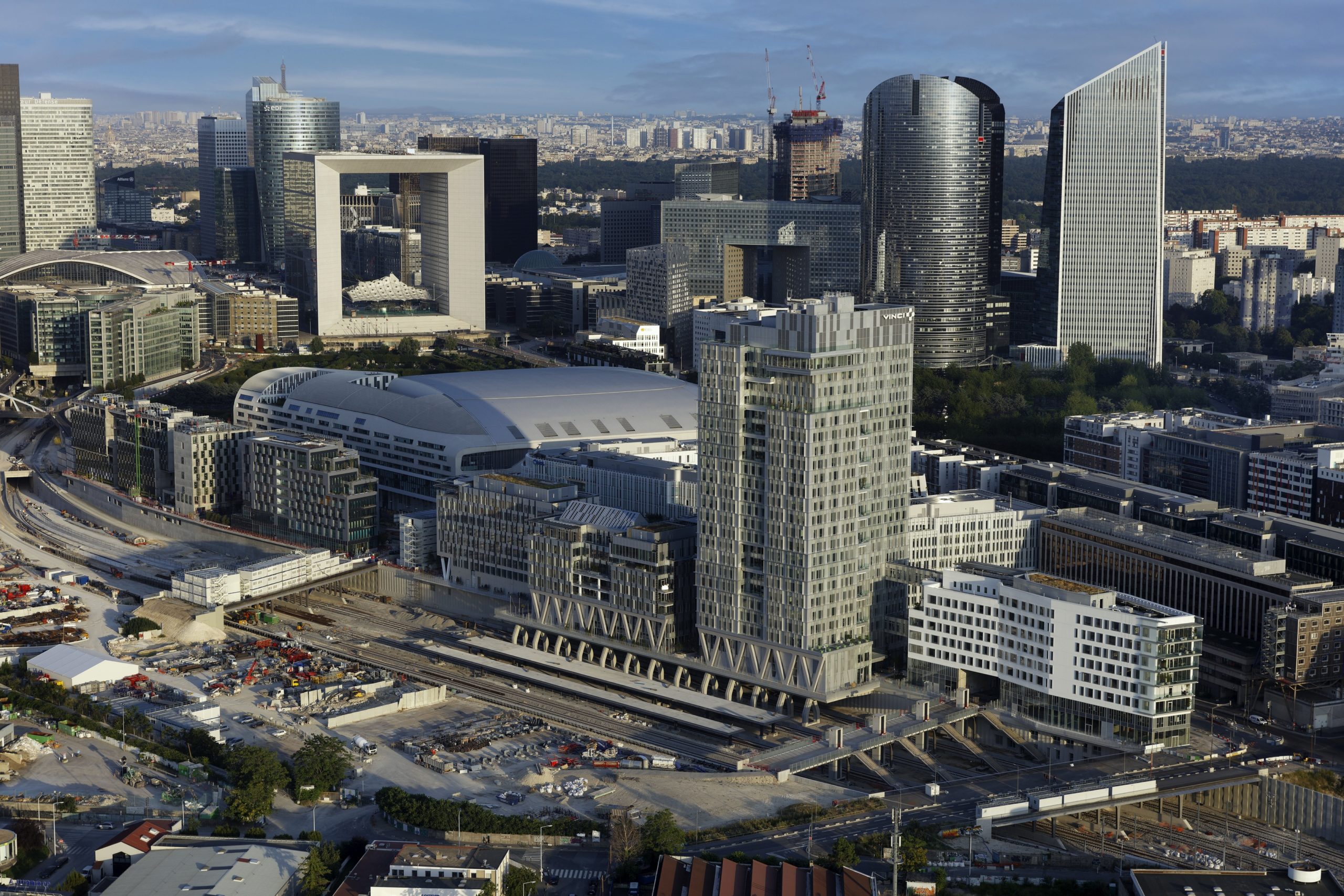 Vinci a investi l’archipel, son nouveau QG - Defense-92.fr