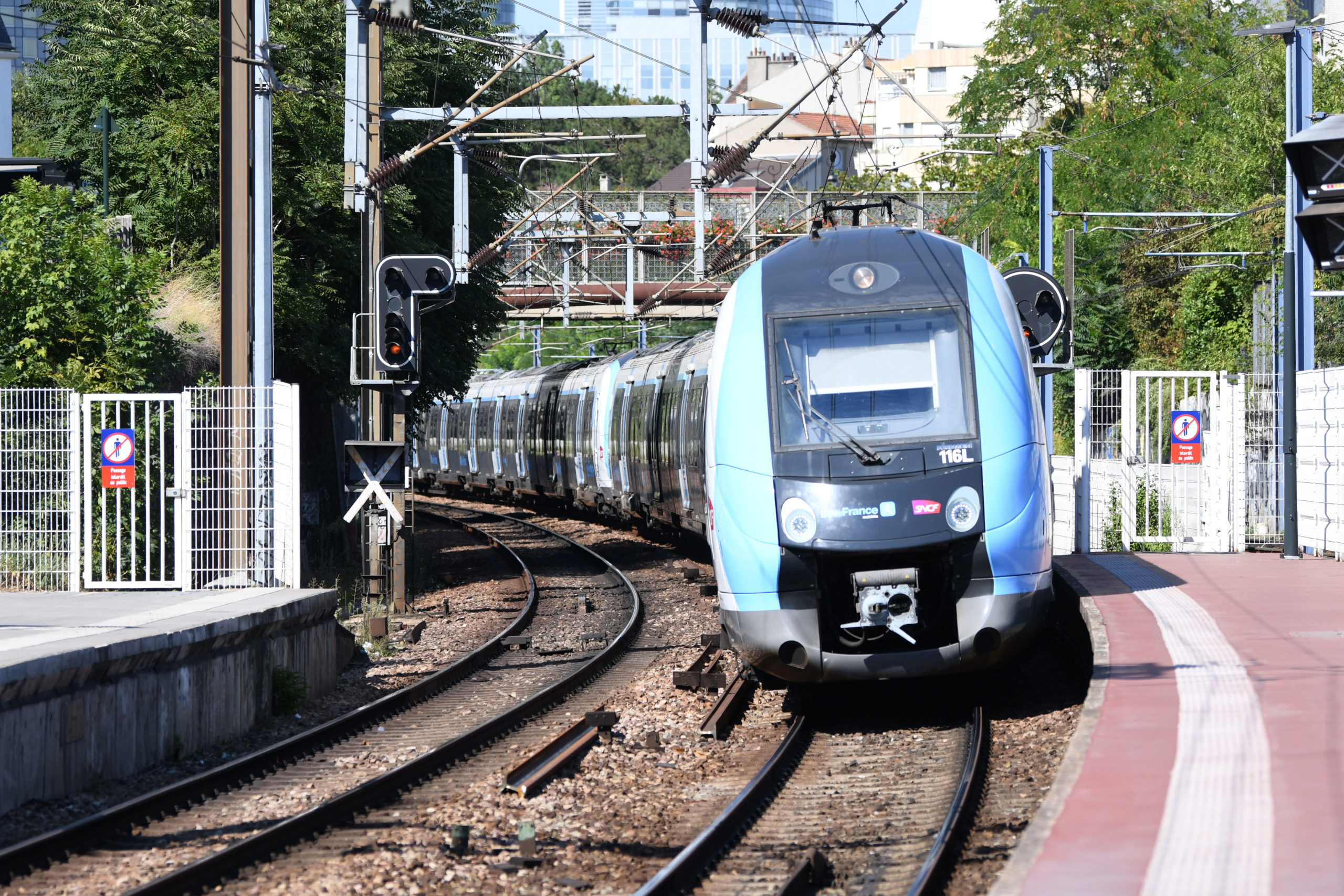 Un mois de travaux nocturnes sur les lignes L et U du Transilien ...