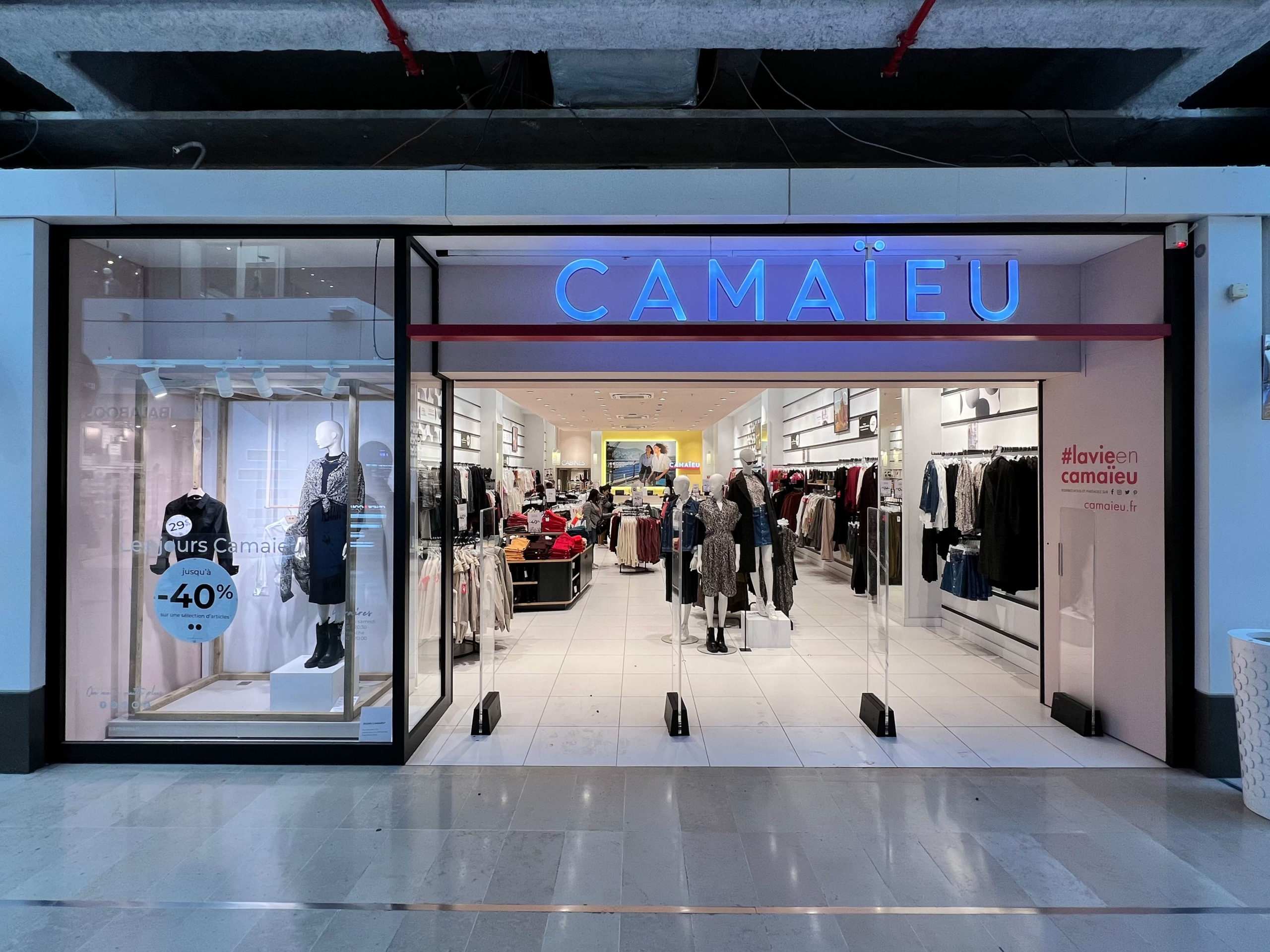 Placée en liquidation judiciaire, Camaïeu va fermer tous ses magasins ...