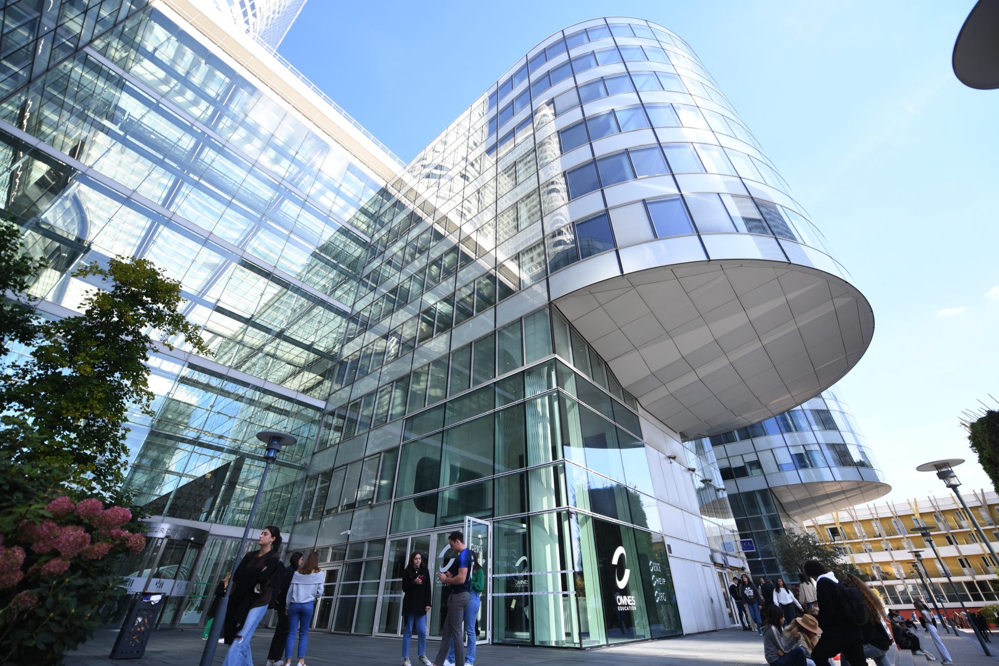 Omnes Education ouvre son campus géant à La Défense - Defense-92.fr