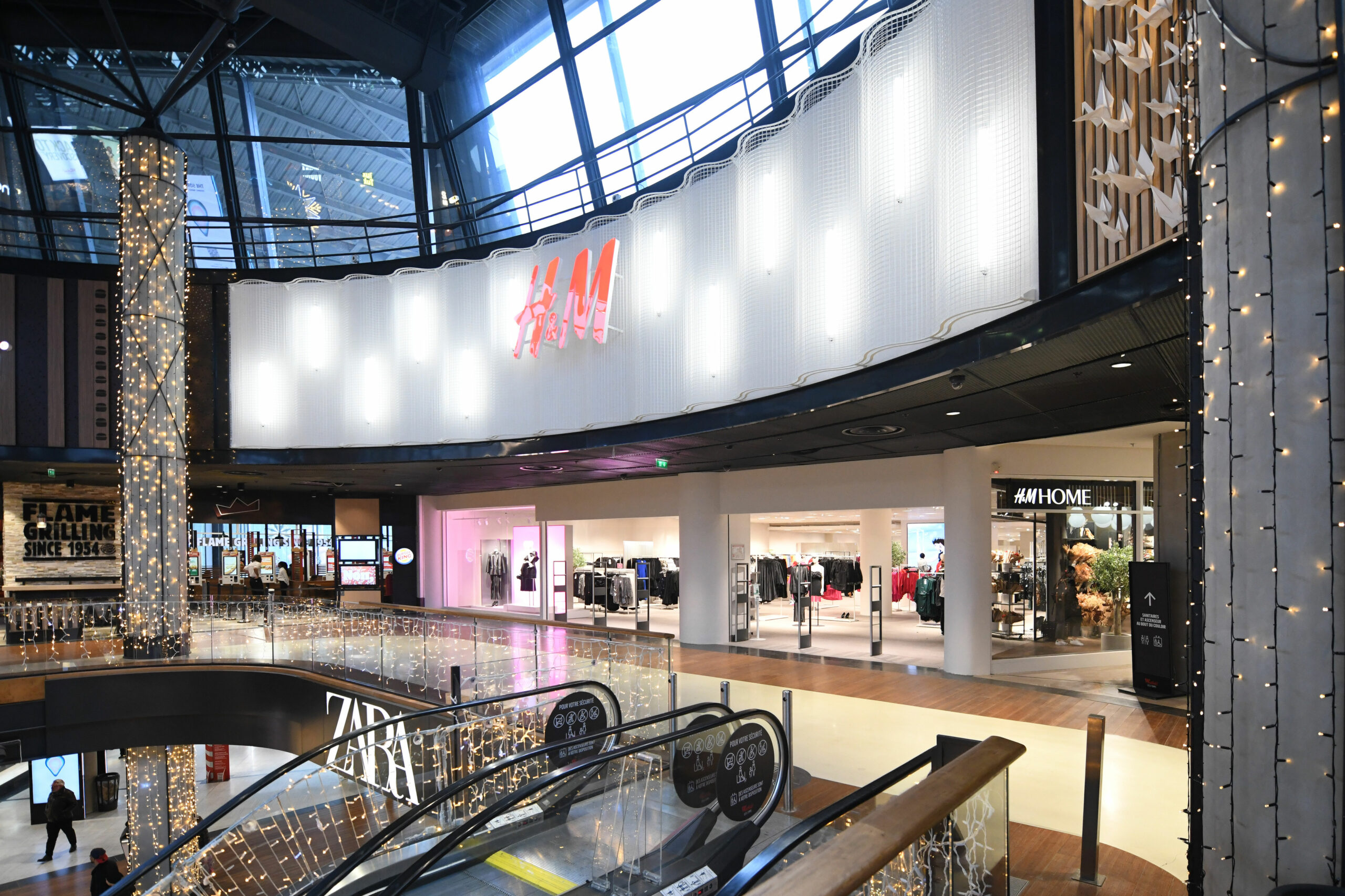 H&M a ouvert sa boutique géante au Westfield Les 4 Temps - Defense-92.fr