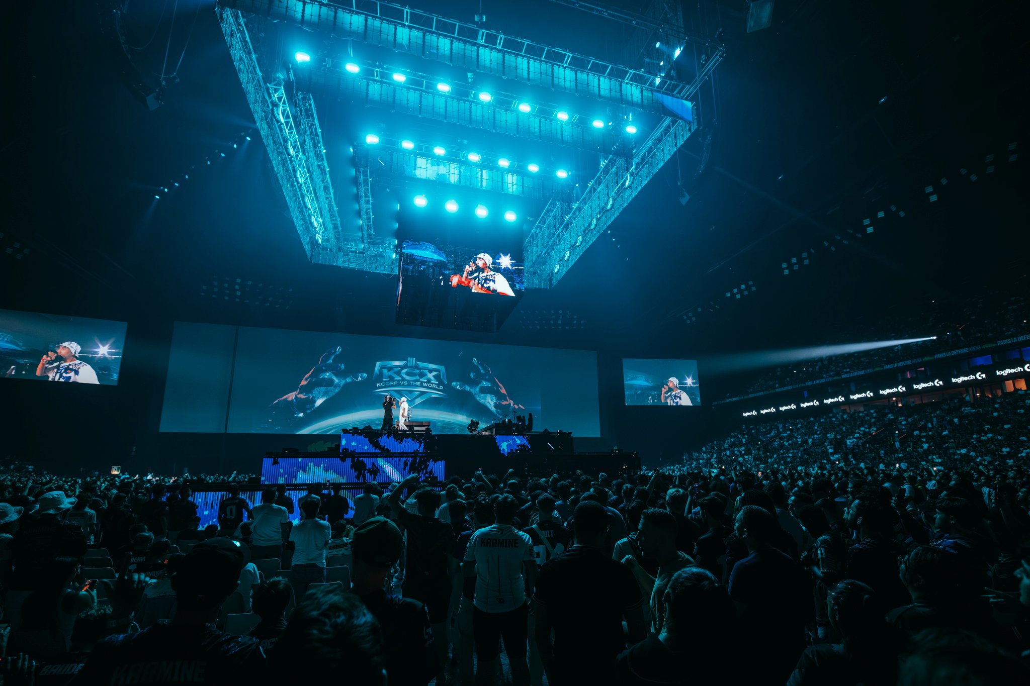 La Karmine Corp revient à la Paris La Défense Arena avec « KCX IV ...