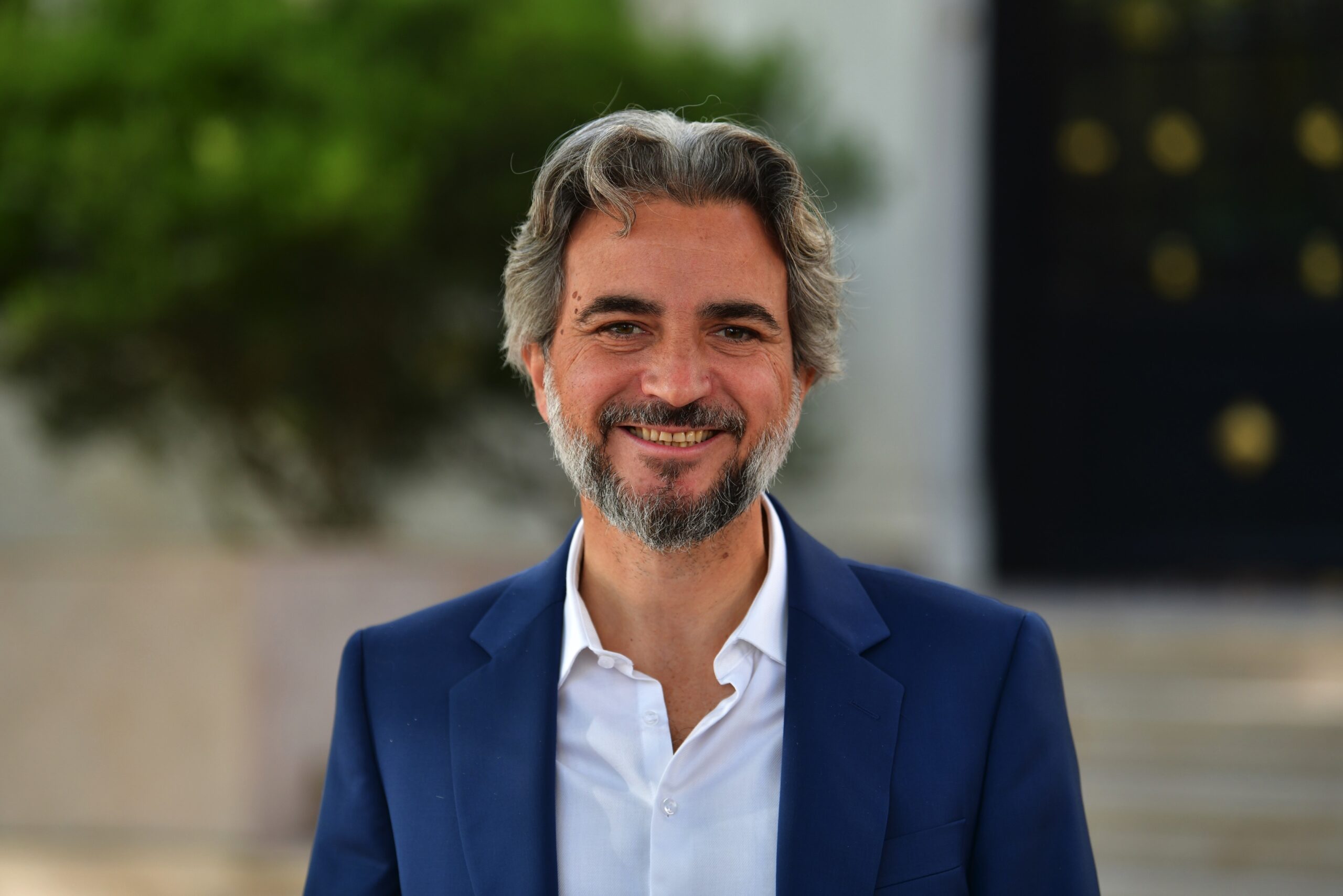 Municipales 2026 : Vincent Julé se lance à la conquête de Courbevoie ...
